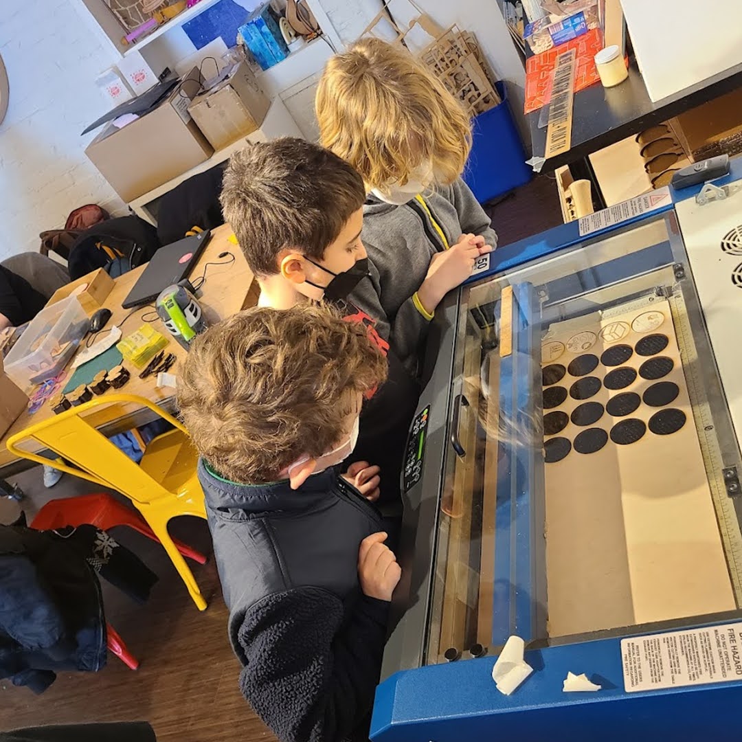 Maker Bean Full-Day Kids Tech Camps - PA Days & Holidays – TheMakerBeanCafe